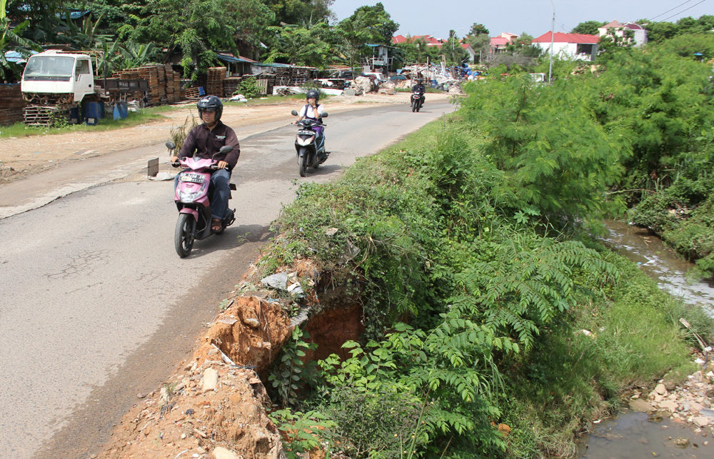 Ruas Jalan Berbahaya di Kota Batam – batampos.co.id