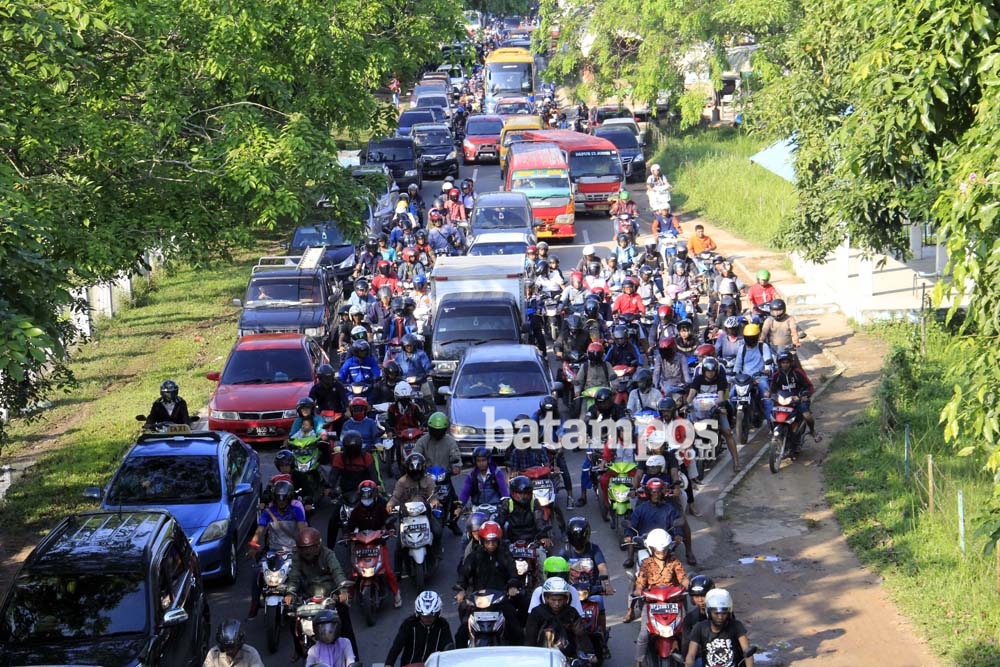 Keterangan Wakasatlantas tentang Penutupan Jalan di Simpang Kabil ...