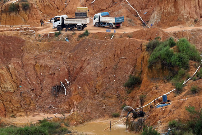 Di Tembesi, Tambang Pasir kian Marak – batampos.co.id