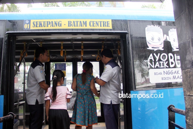 Bangun Enam Halte Bermotif Melayu – batampos.co.id