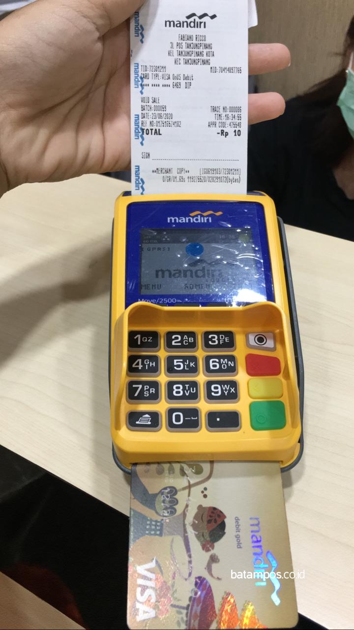 Tips Aman Bertransaksi di ATM dan EDC Bank Mandiri – batampos.co.id