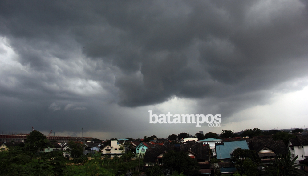 Warga Batam! Waspada Angin Kencang dan Gelombang Tinggi - Metropolis
