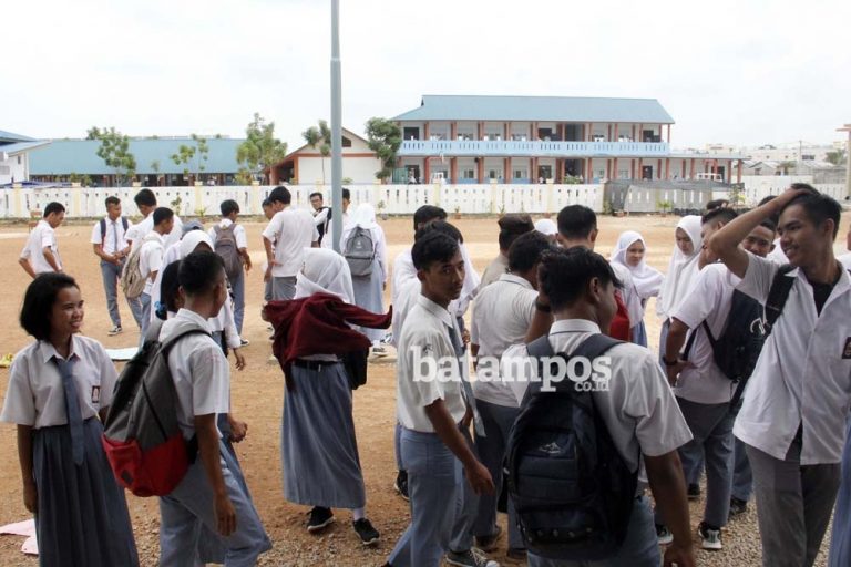 Kegiatan Belajar SMAN 19 Batam Sudah Normal - batampos.co.id