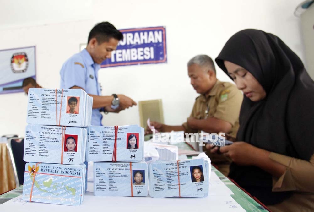 Jenis Kelamin Transgender di e-KTP? Ini Penjelasan Kemendagri ...