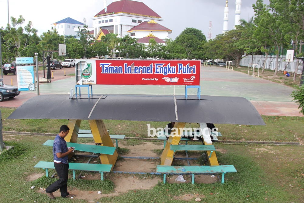 taman Internet - batampos.co.id
