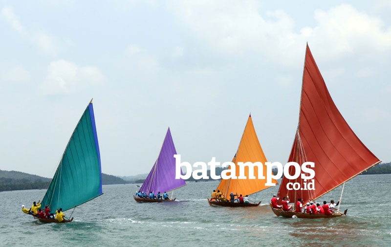 Peserta Malaysia dan Singapura Jajal Lomba Sampan - batampos.co.id
