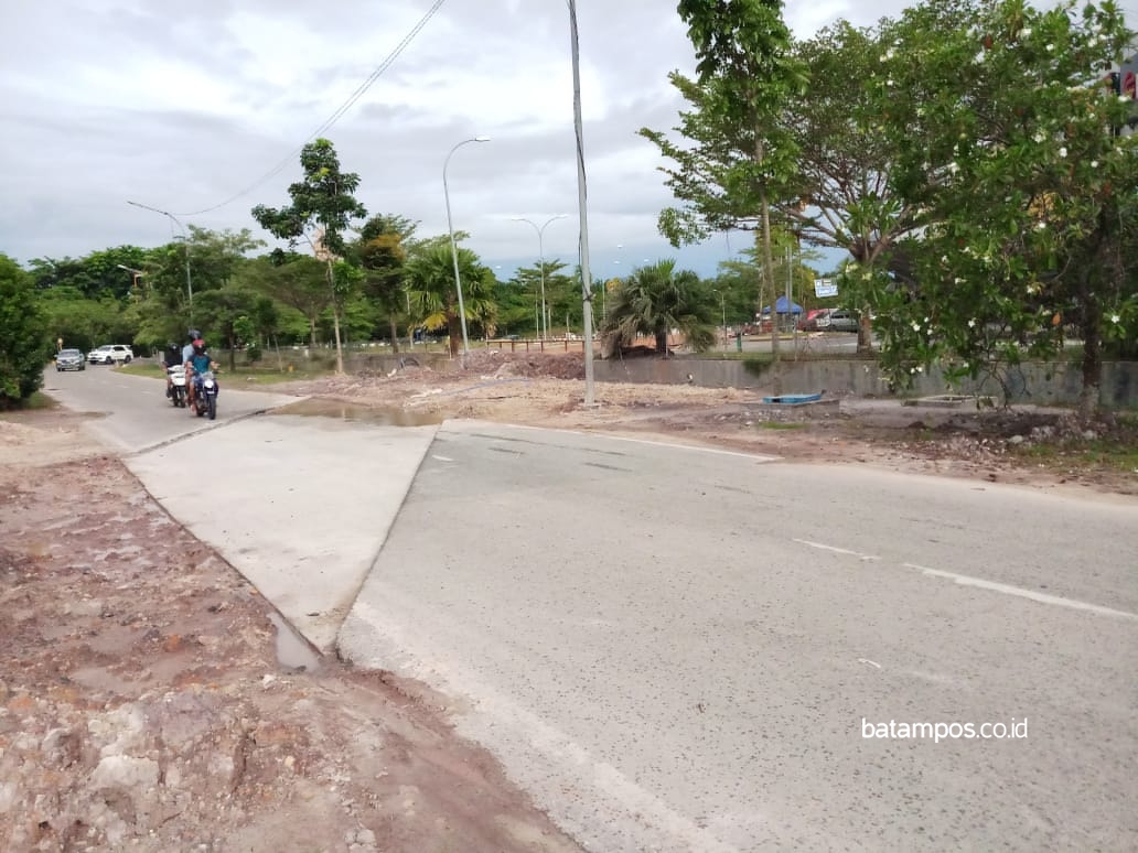 Warga Batam Ini Terluka Parah Karena Terjatuh Dari Motor Karena Badan ...